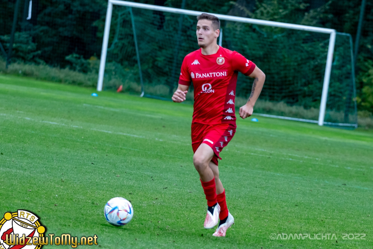 Widzew - AKS SMS 1:0 Adam Plichta - WidzewToMy - Oficjalny portal ...