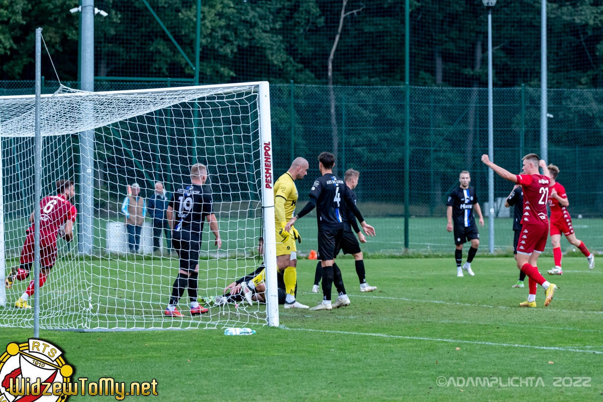 Widzew - AKS SMS 1:0 Adam Plichta - WidzewToMy - Oficjalny portal ...