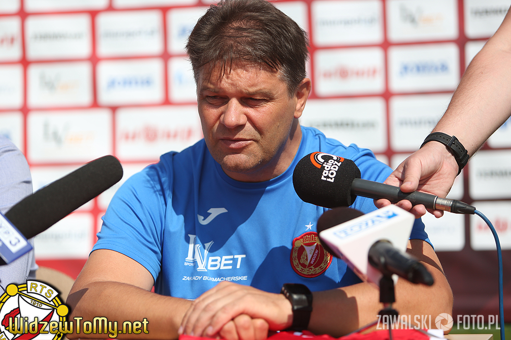 Nowy trener Śląska do końca roku. Mroczkowski opcją awaryjną ...