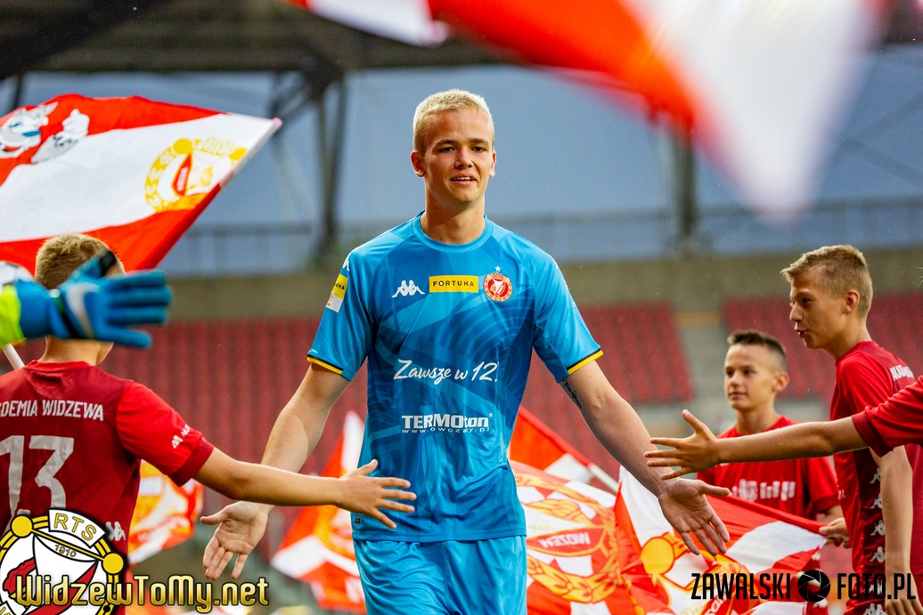 Ludwikowski również z kontraktem - WidzewToMy - Oficjalny portal ...