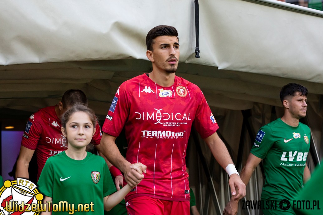 J. Shehu: "Pierwsza połowa była trudna" - WidzewToMy - Oficjalny portal ...